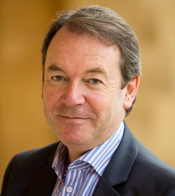 Eric Knowles- Antiques Expert / After Dinner Speaker - Book from Arena
