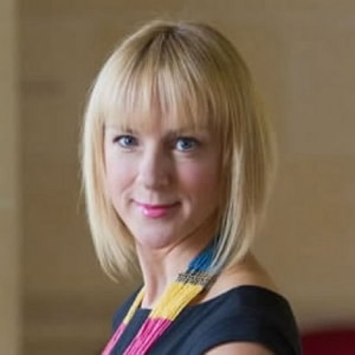 Book Debra Searle - Motivational Speaker - Arena Entertainment