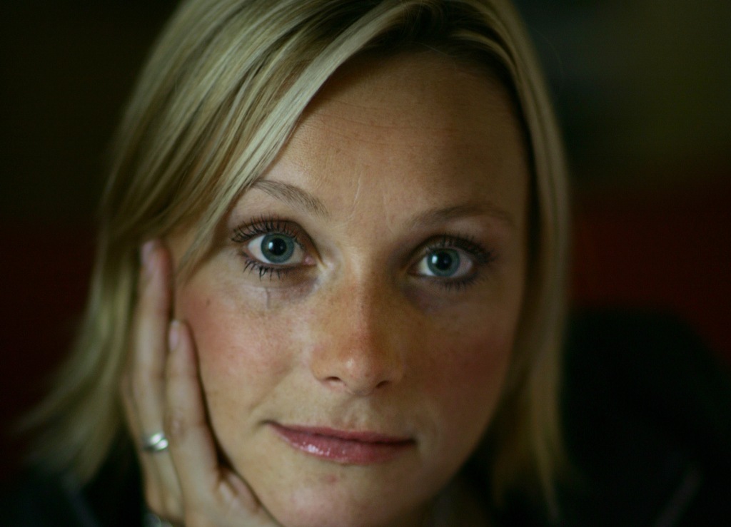 Vicki Butler-Henderson - Presenter and Host - Book from Arena Entertainment