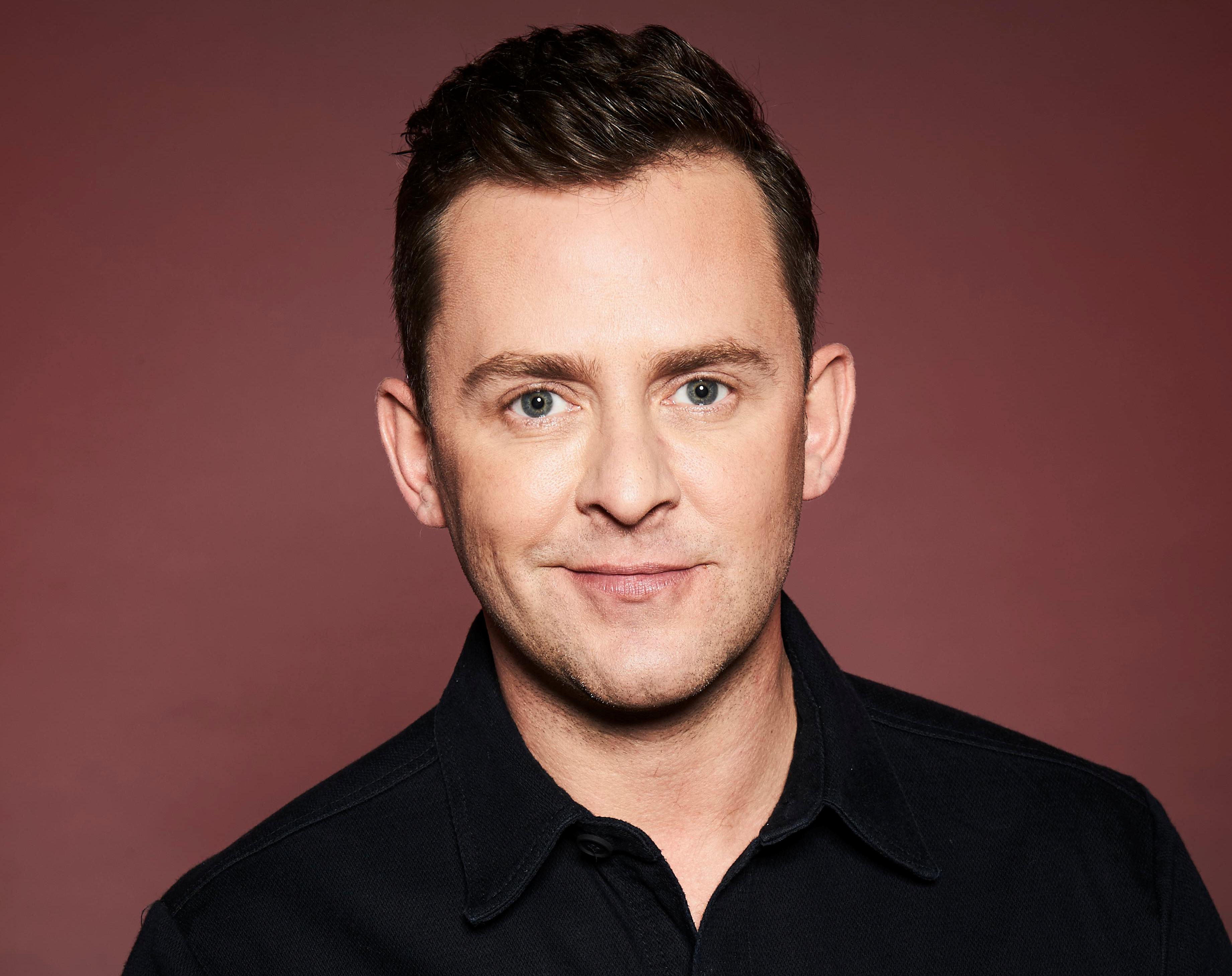 Scott Mills's Instagram, Twitter & Facebook on IDCrawl